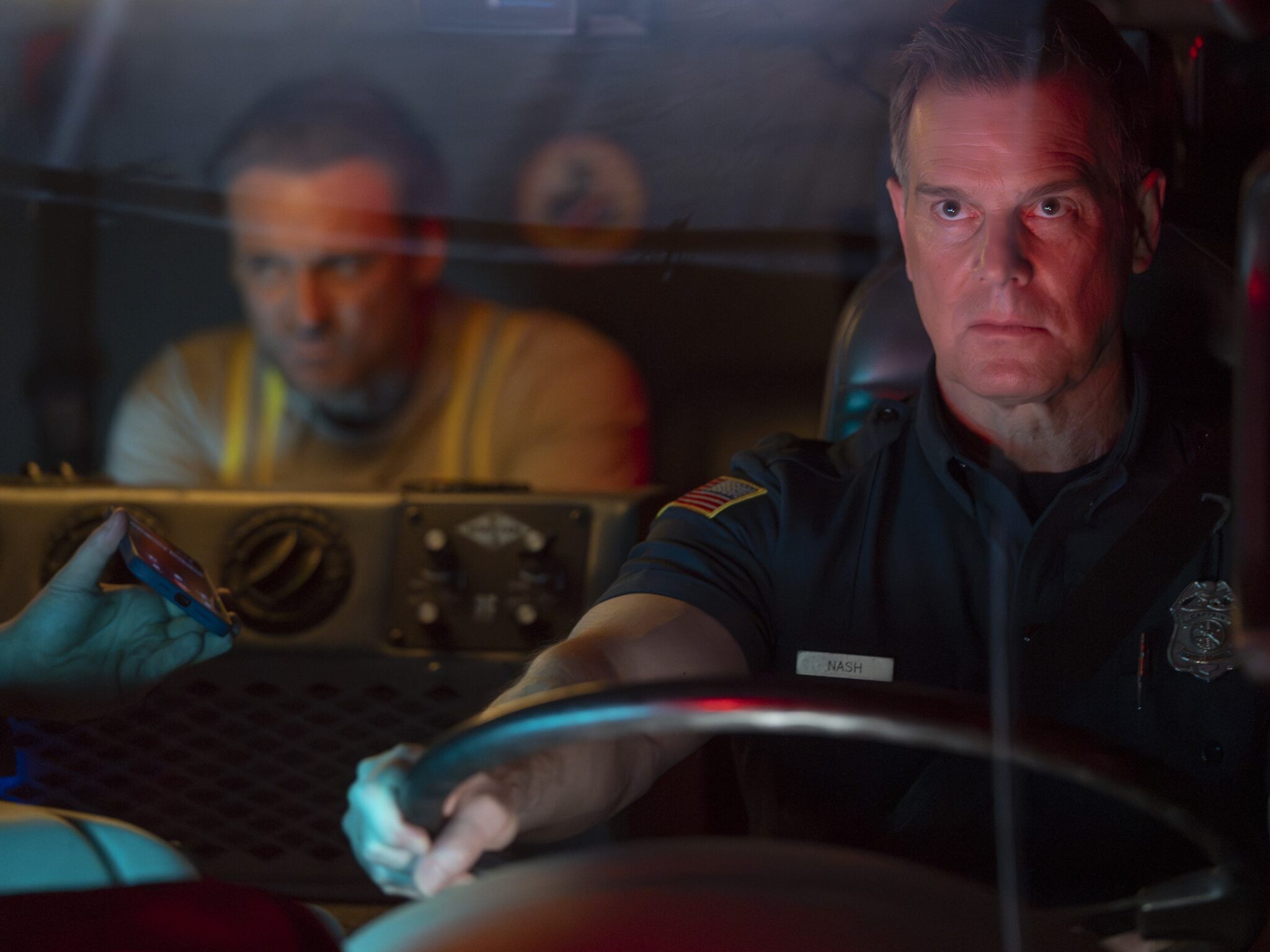 Bee-nado and Beyond: Peter Krause Talks '9-1-1' Season 8's Thrilling ...