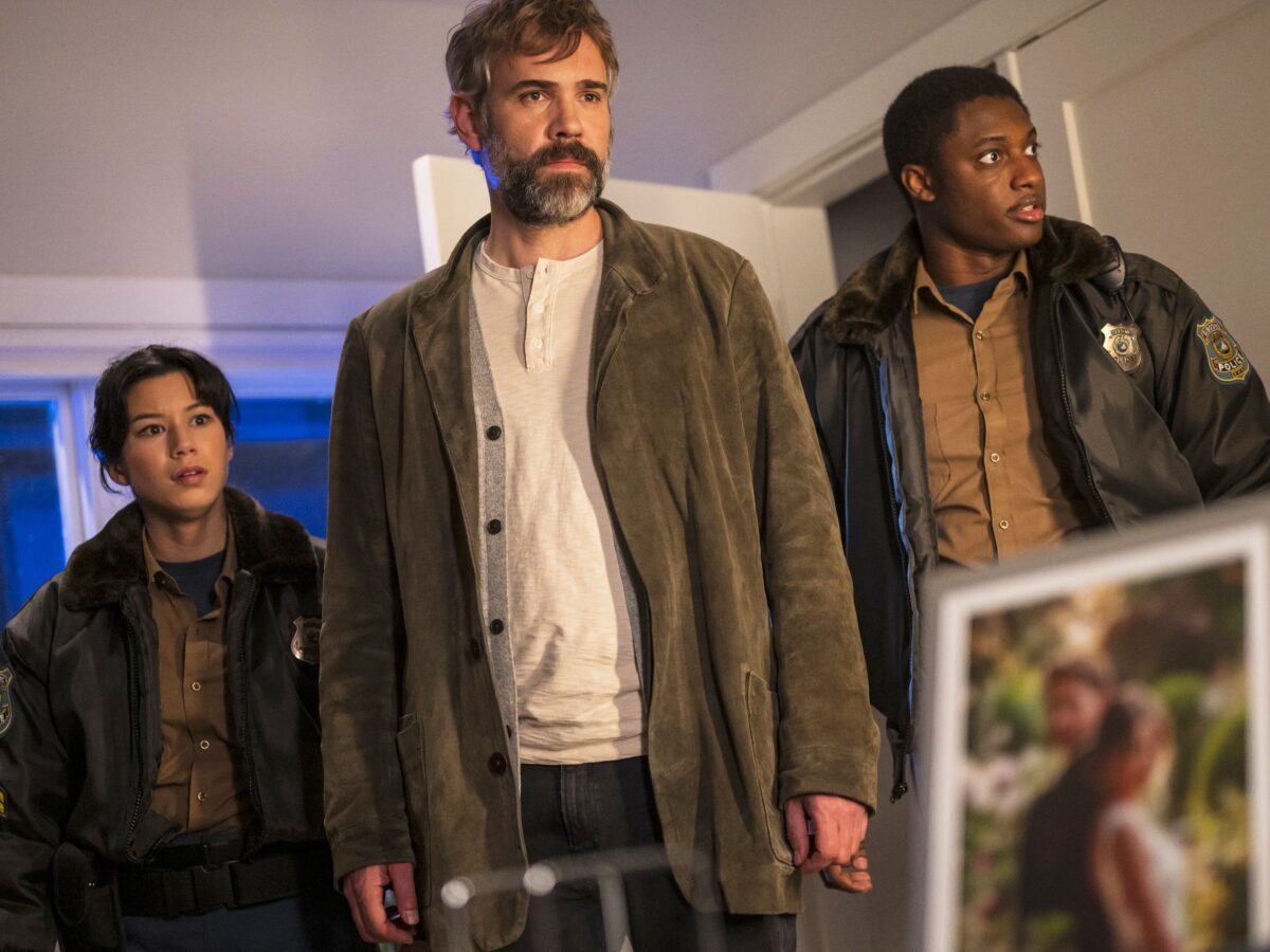 Murder in a Small Town Season 1 Episode 4 Spoilers: Erica Durance ...