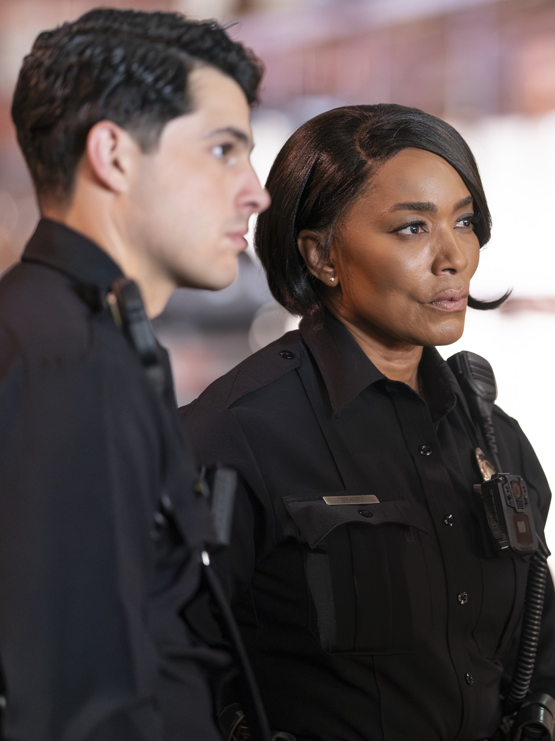 9-1-1 Showrunner Tim Minear Talks Athena's Rookie, Bobby's Hotshots ...