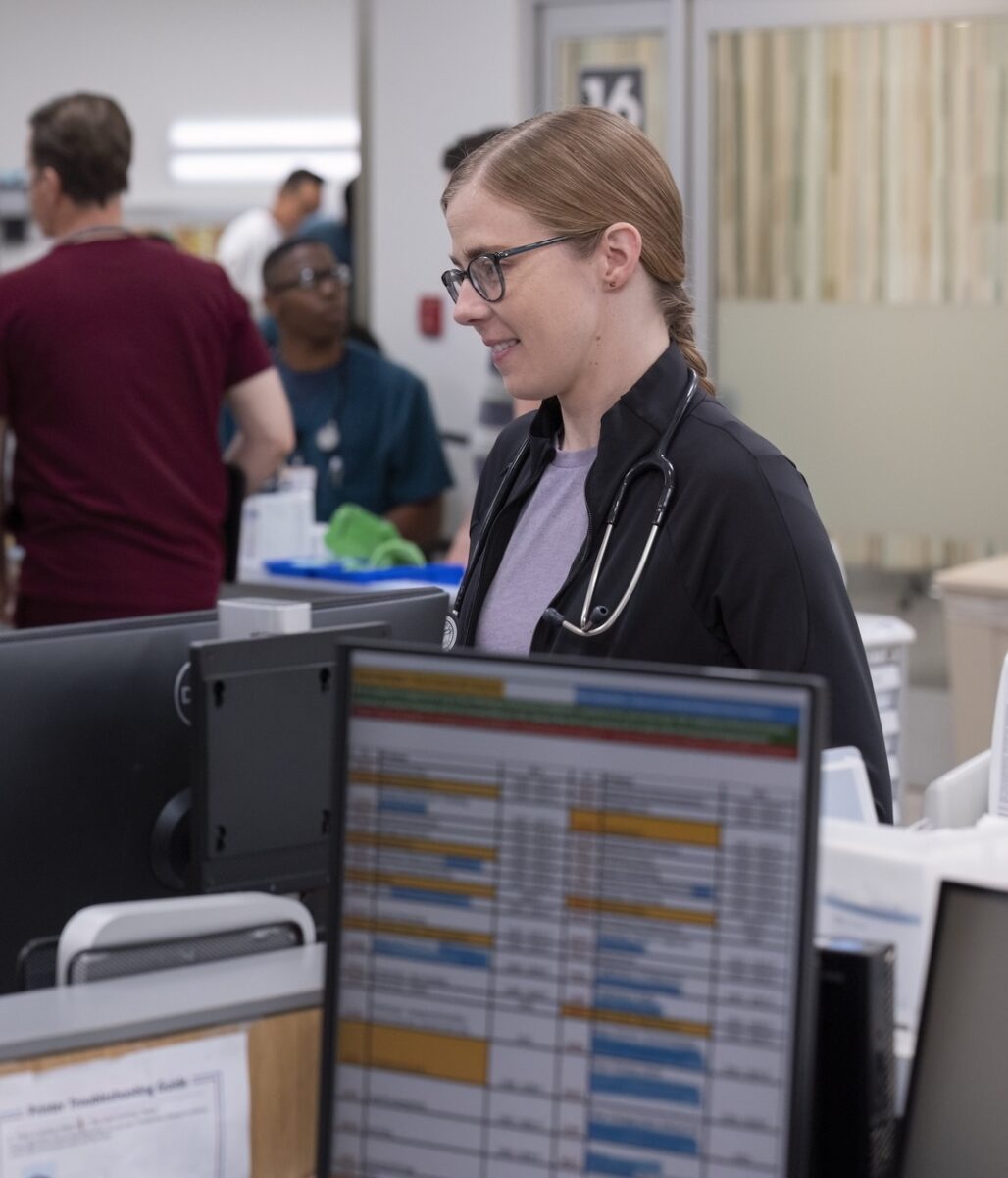 The Pitt Season 1 Episode 3 Review: You Keep Trying, Which Is All You ...