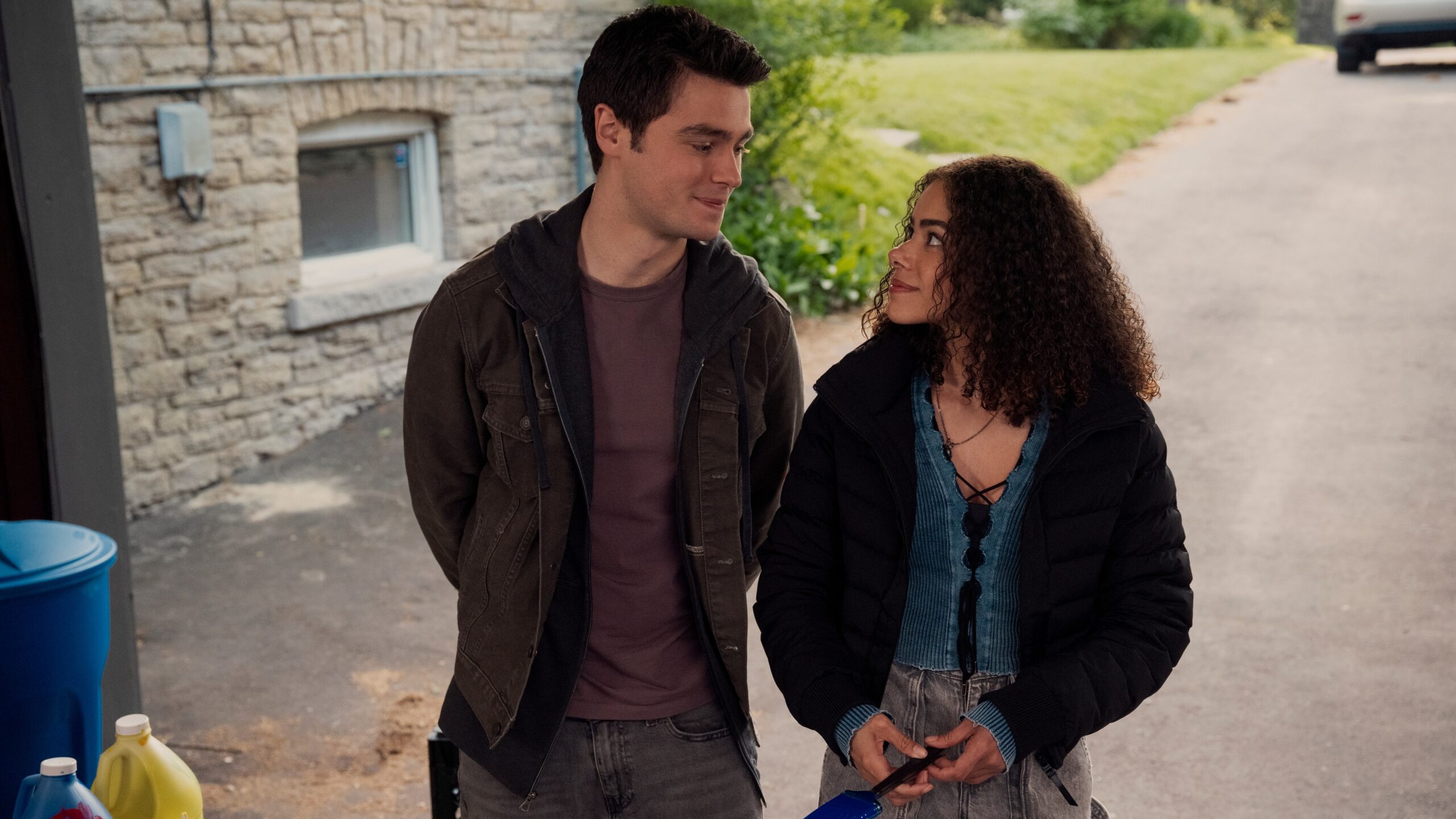 Breakdowns & Breakthroughs: How Ginny & Georgia Season 3 Handled Mental ...