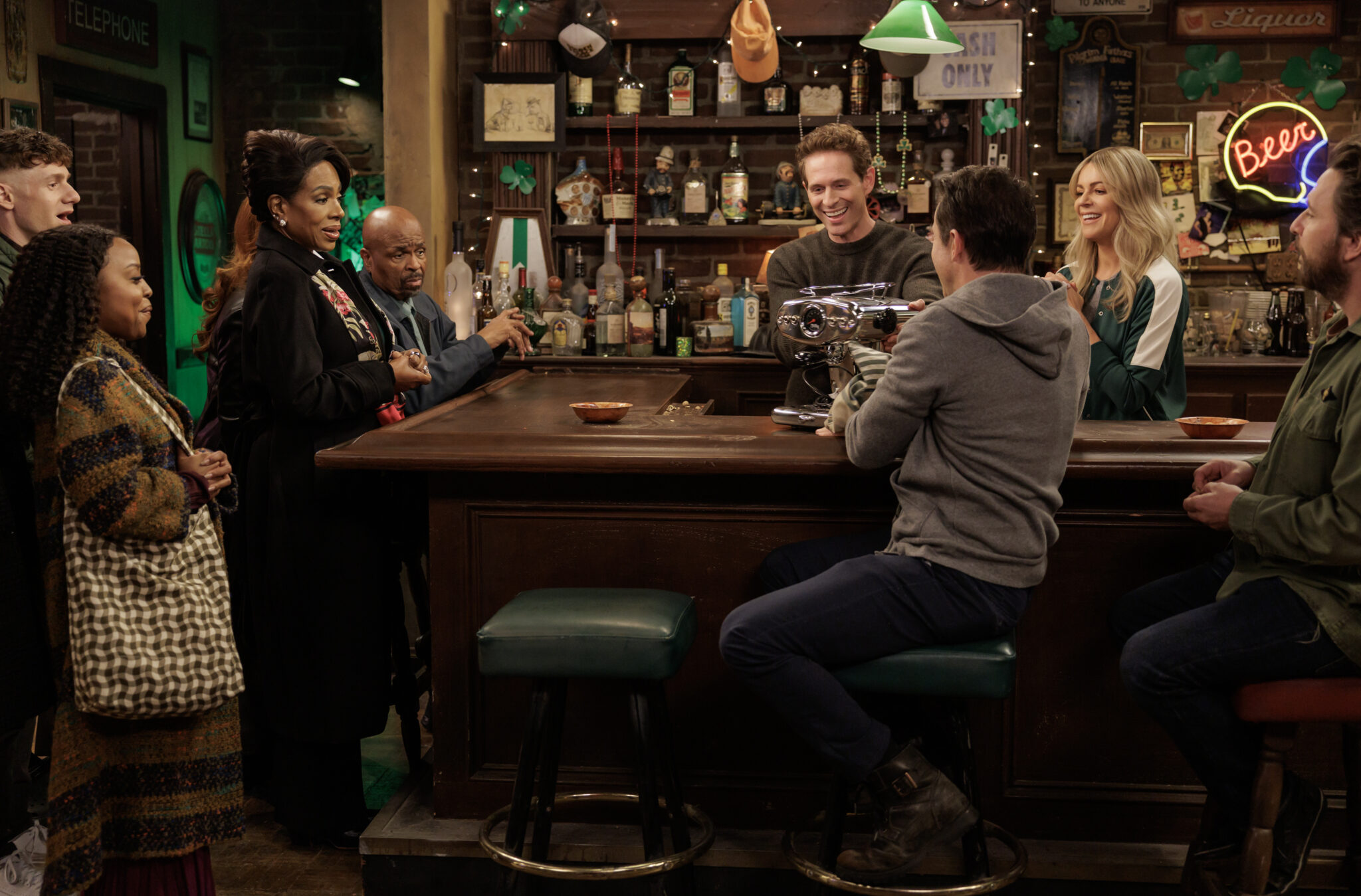 It's Always Sunny in Philadelphia Season 17 Episode 1 Review: The Gang F's Up Abbott Elementary ...