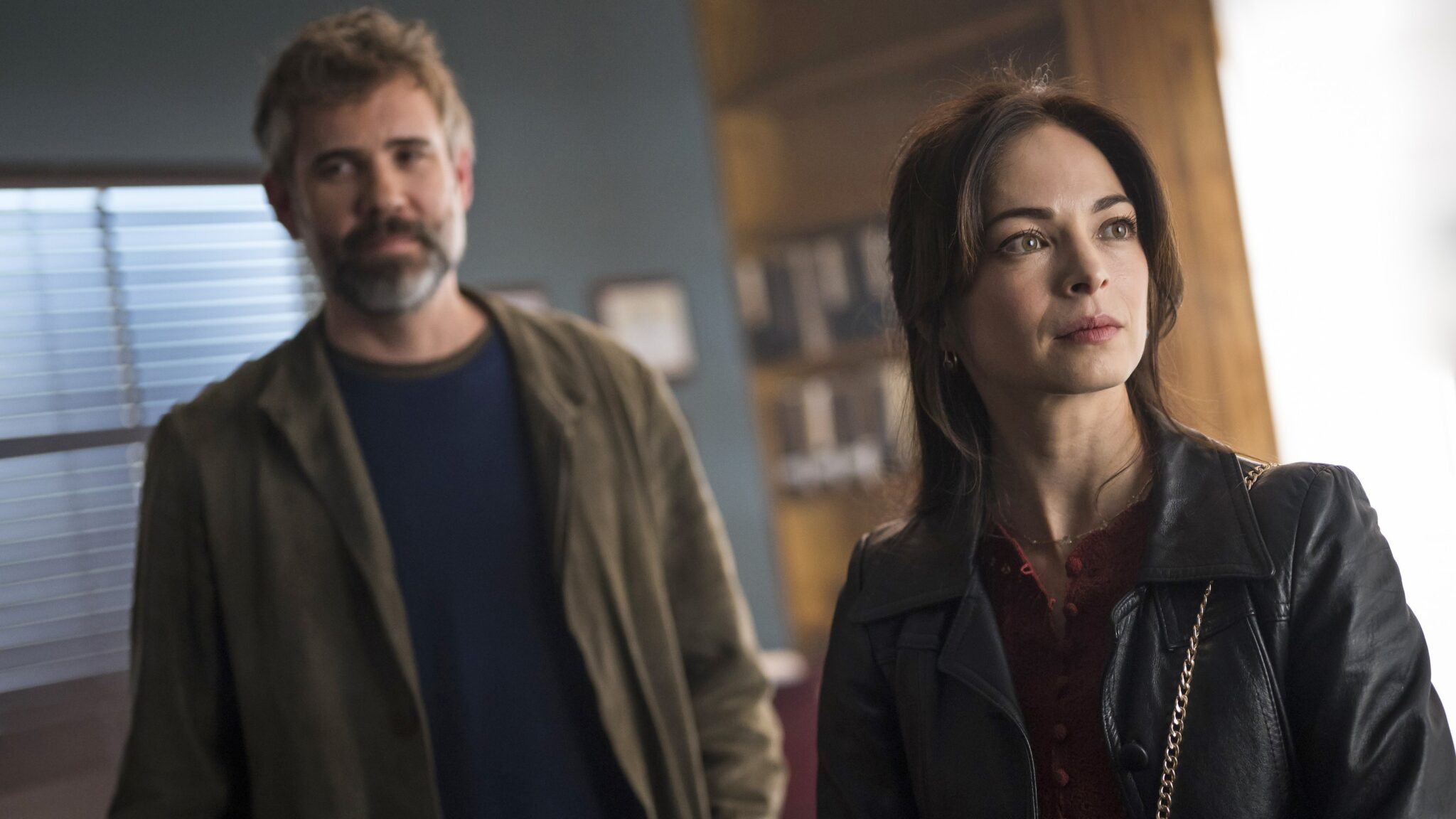 Murder in a Small Town's Kristin Kreuk & Rossif Sutherland Tease ...
