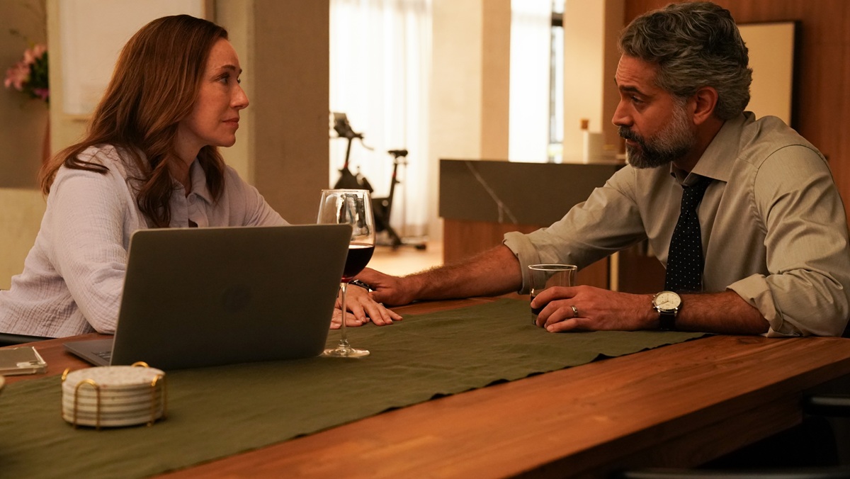 Doc Delivers Epic Season Finale Teasing Amy's Dark Return, Imploding ...