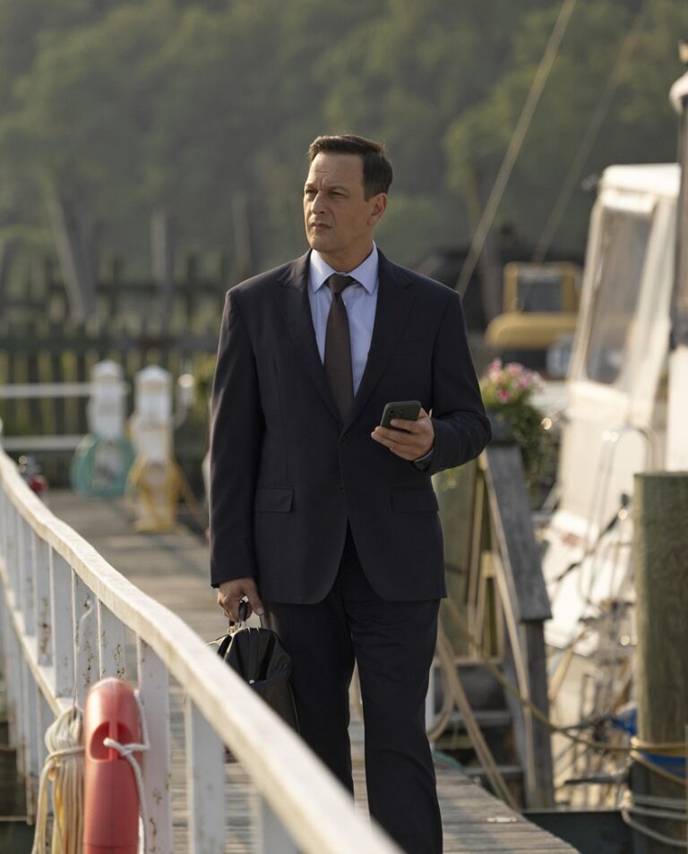 Best Medicine Series Premiere "Docked" Anchors Josh Charles ...