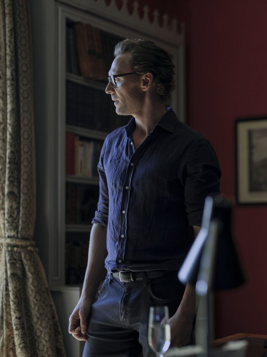 Recensione della premiere della seconda stagione di The Night Manager ...